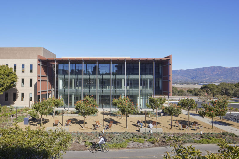 Rice University - Brochstein Pavilion - OJB Landscape Architecture
